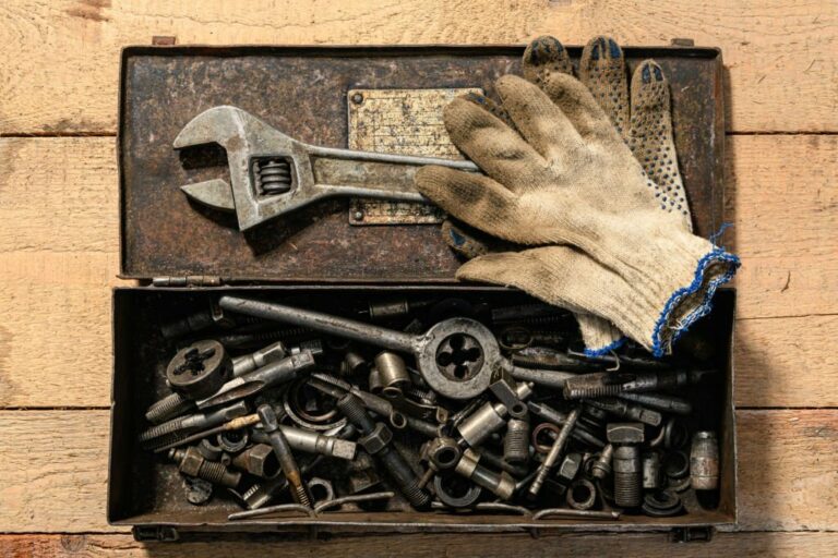 Download Hse Documents - ToolBox Talk Attendance Form